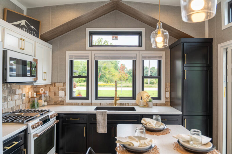 7 Series Photo Gallery | Elevation Park Model Company