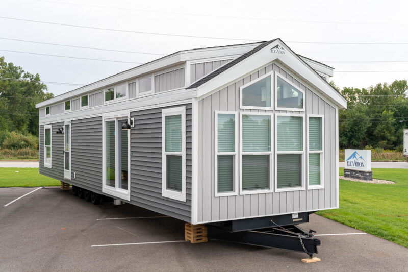 5 Series Photo Gallery | Elevation Park Model Company